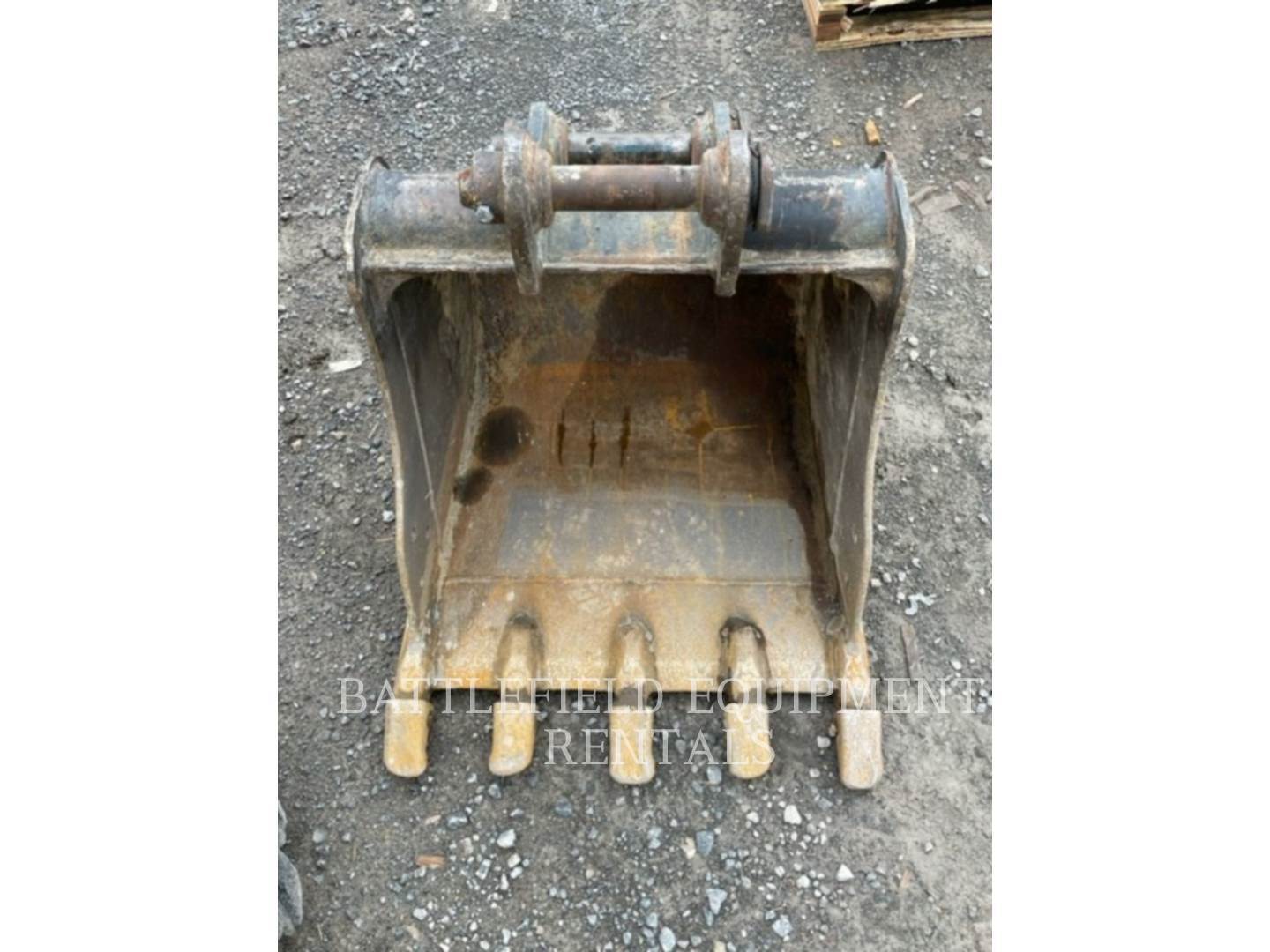 Caterpillar 24" DIG BUCKET Bucket For Sale | Gatineau, QC, Canada ...