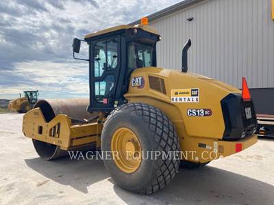 2024 Caterpillar CS13GC Smooth Drum Roller Compactor For Sale, 699 ...