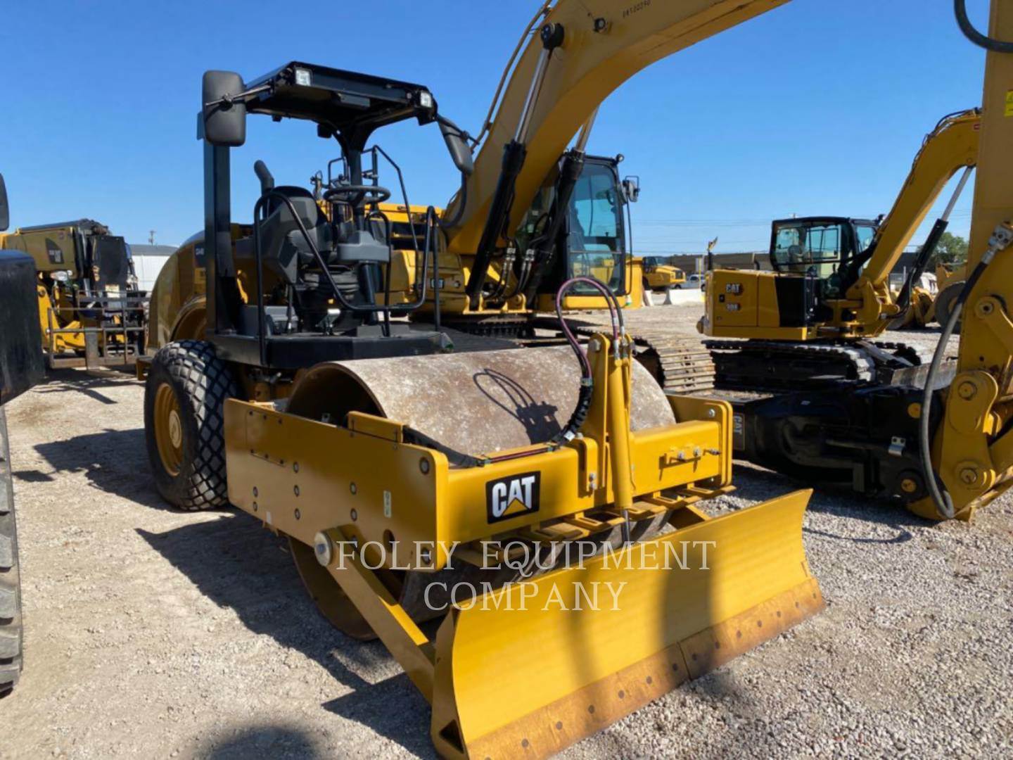 2021 Caterpillar CS44B Vibratory Soil Compactor For Sale, 334 Hours ...