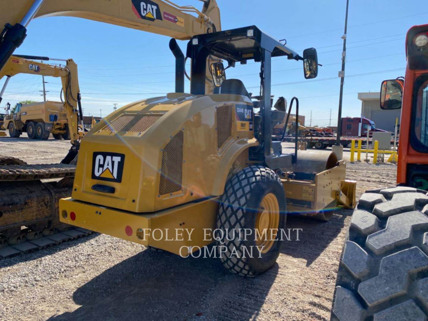2021 Caterpillar CS44B Vibratory Soil Compactor For Sale, 334 Hours ...