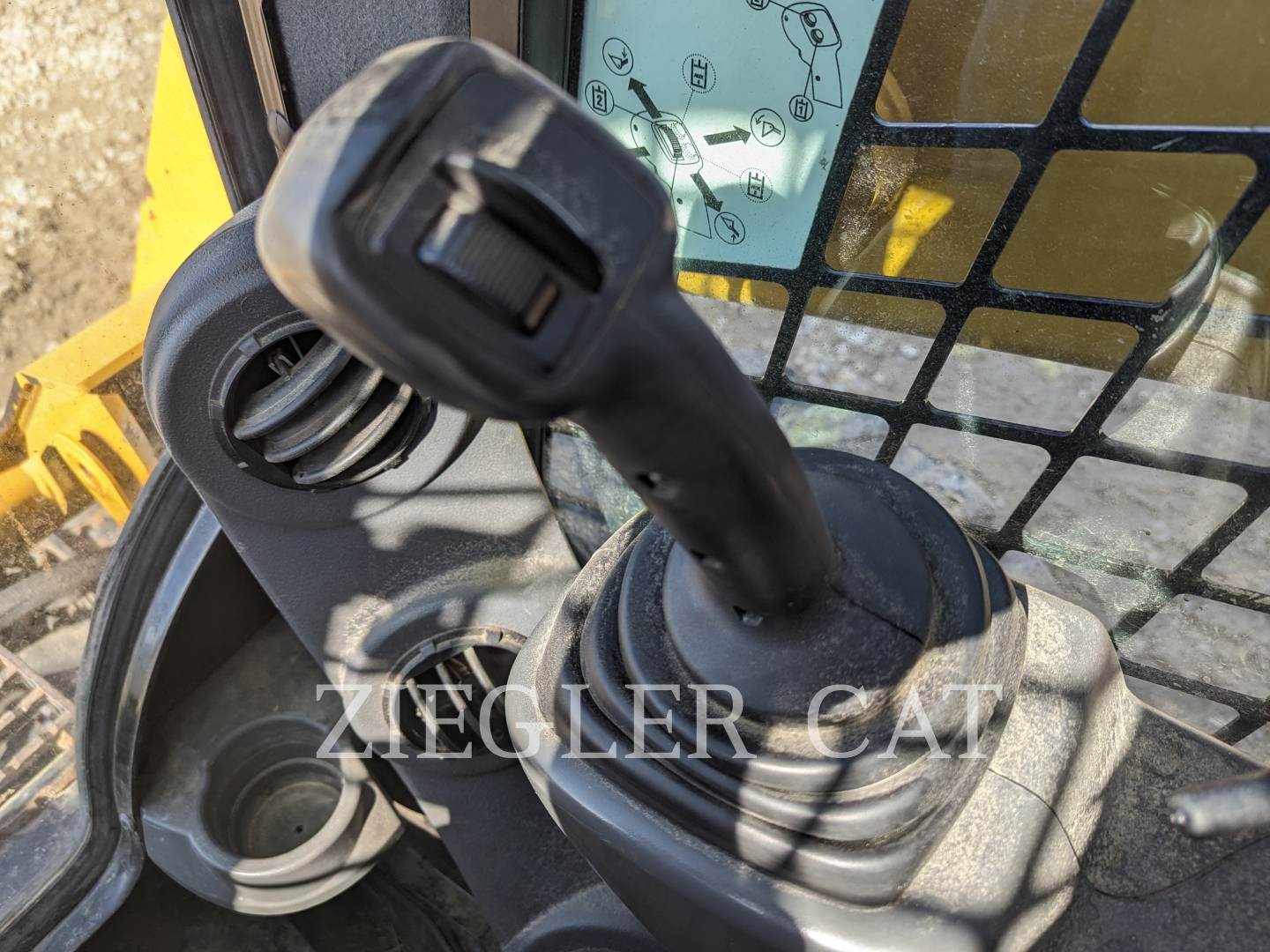 2016 Caterpillar 242D Skid Steer For Sale, 1,020 Hours | Mason City, IA ...