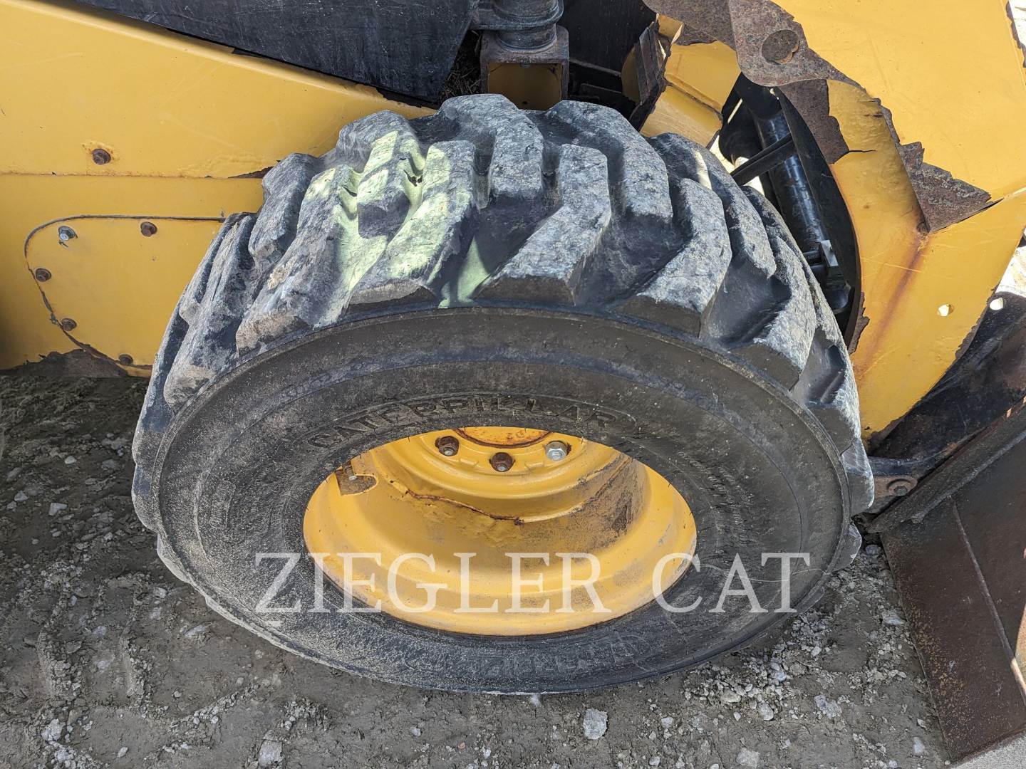 2016 Caterpillar 242D Skid Steer For Sale, 1,020 Hours | Mason City, IA ...
