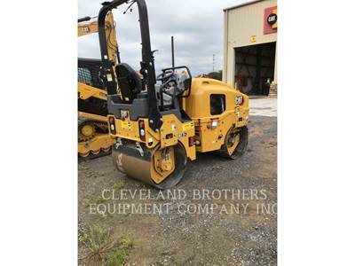 2022 Caterpillar CB2.5 GC Smooth Drum Roller Compactor For Sale, 1 ...