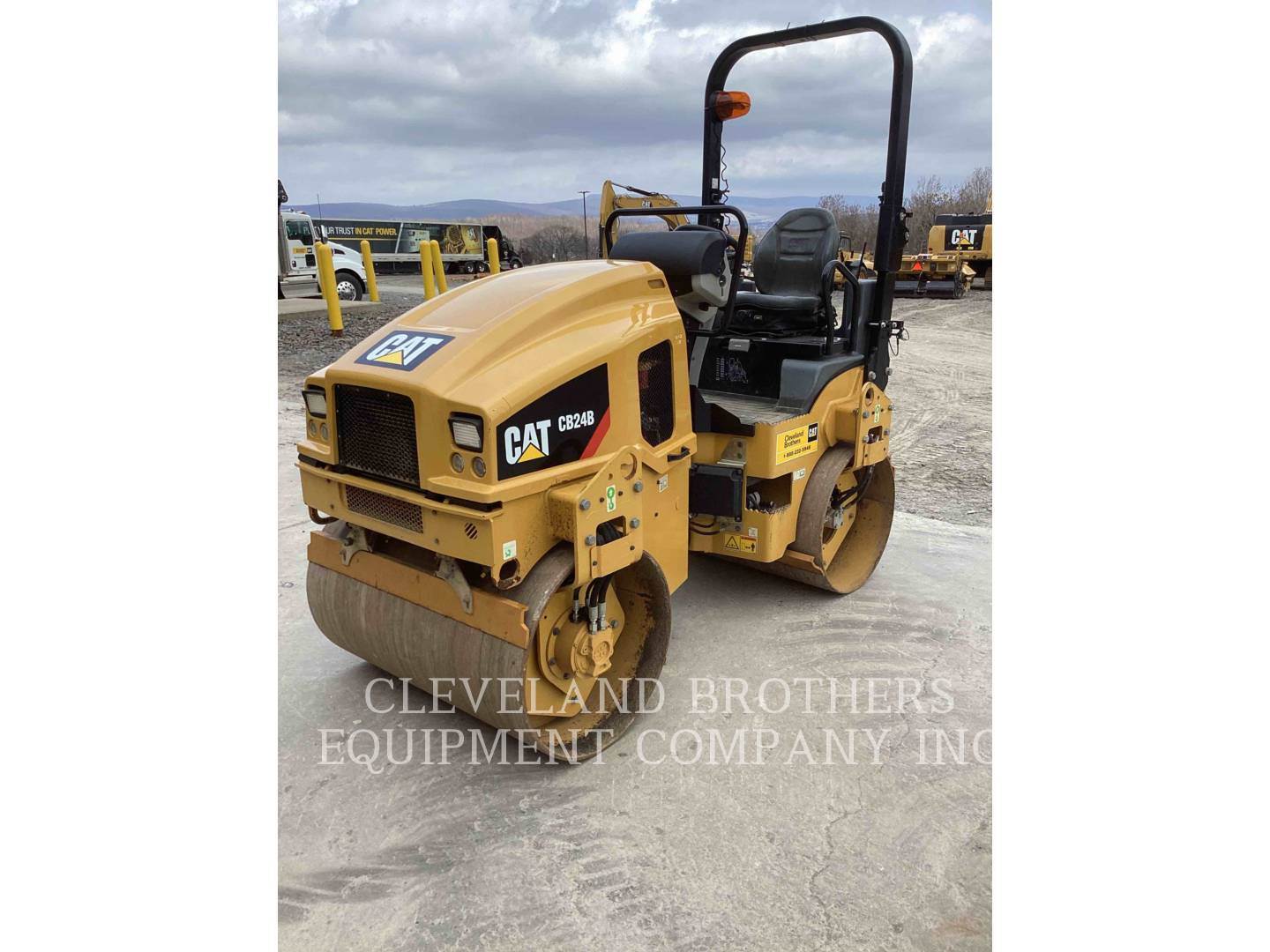 2020 Caterpillar CB24B Tandem Vibratory Roller Compactor For Sale, 841 ...