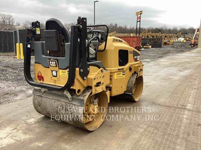 2018 Caterpillar CB24B Tandem Vibratory Roller Compactor For Sale, 639 ...