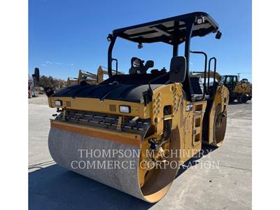 2016 Caterpillar CB64B Smooth Drum Roller Compactor For Sale, 3,923 ...