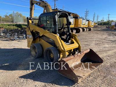 2018 Caterpillar 242D Skid Steer For Sale, 2,678 Hours | Milwaukee, WI | DZT03945 ...