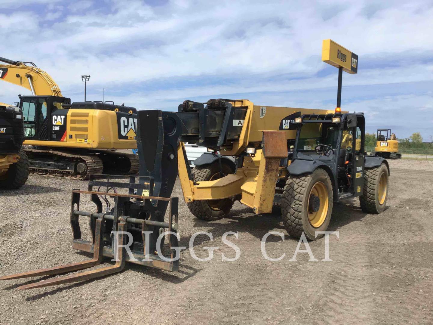 2015 Caterpillar TL1055C Telehandler For Sale, 3,818 Hours ...