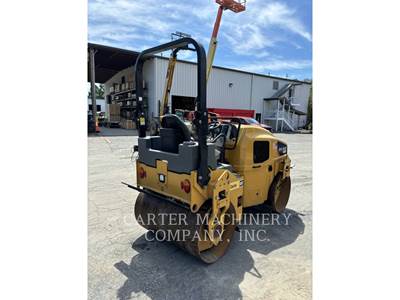 2019 Caterpillar CB34B Smooth Drum Roller Compactor For Sale, 2,589 ...