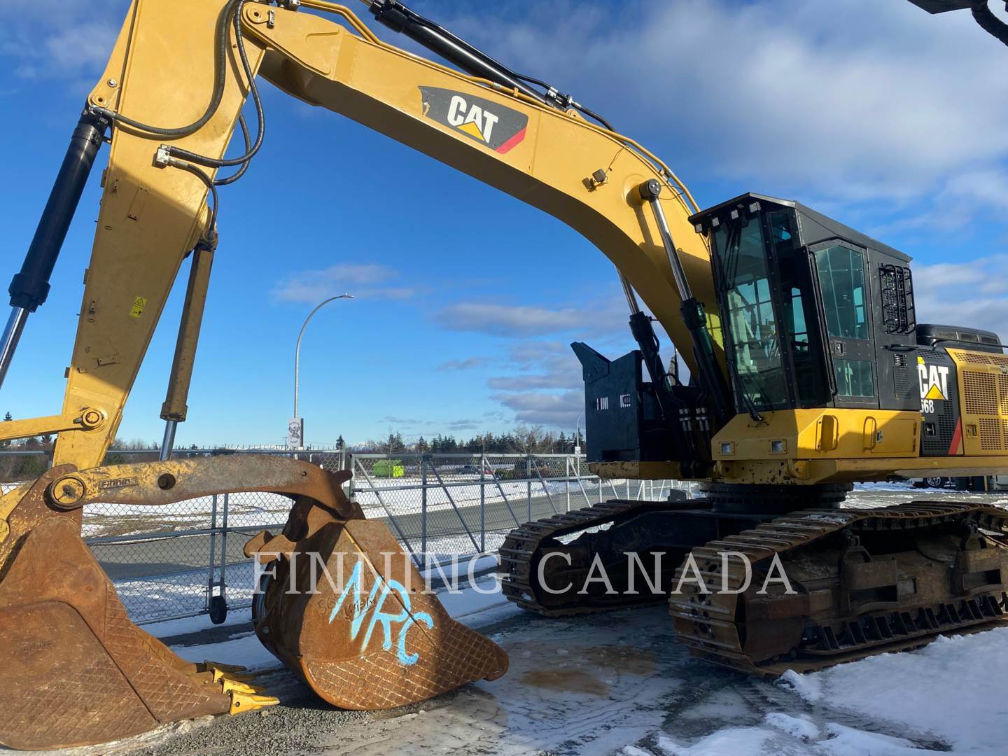 2019 Caterpillar 568 Excavator For Sale, 7,928 Hours | Campbell River ...