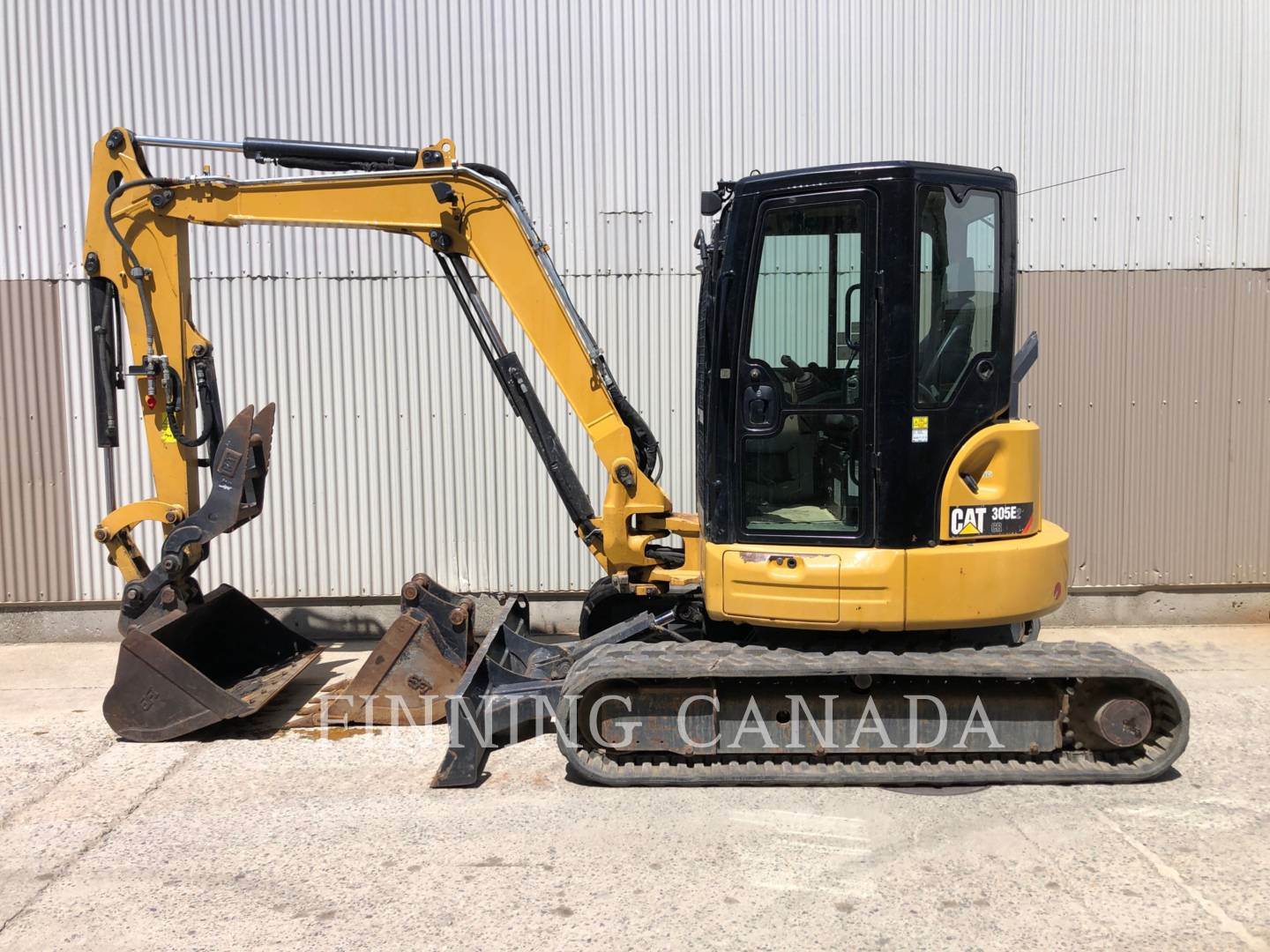 2017 Caterpillar 305E2 Mini Hydraulic Excavator For Sale, 3,035 Hours ...
