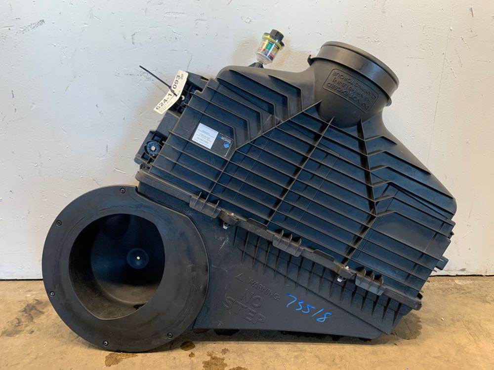 2019 Used International LT Air Cleaner For Sale | Dorr, MI | 4063328C95 ...