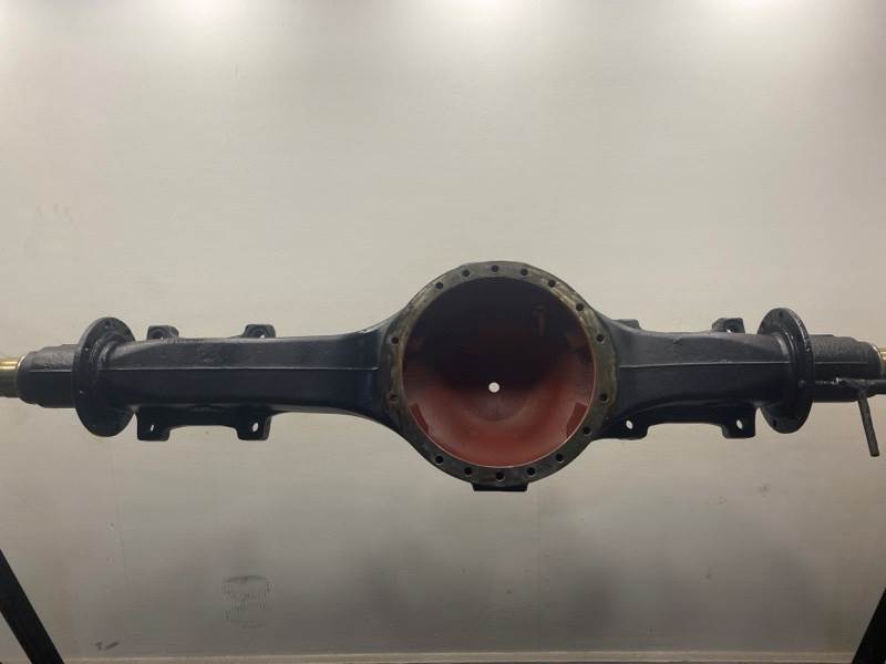 Reconditioned Mack 44,000LBS Cast Camel Back Axle Housing For Sale ...