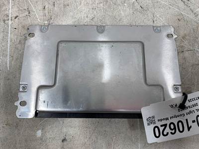 2009 Used Volvo VNL Light Control Module For Sale | Dorr, MI ...