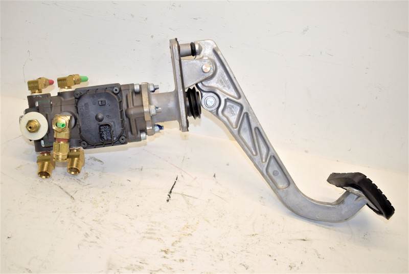 NTO Freightliner Brake Pedal Assembly For Sale | Dorr, MI | 9618992110 ...