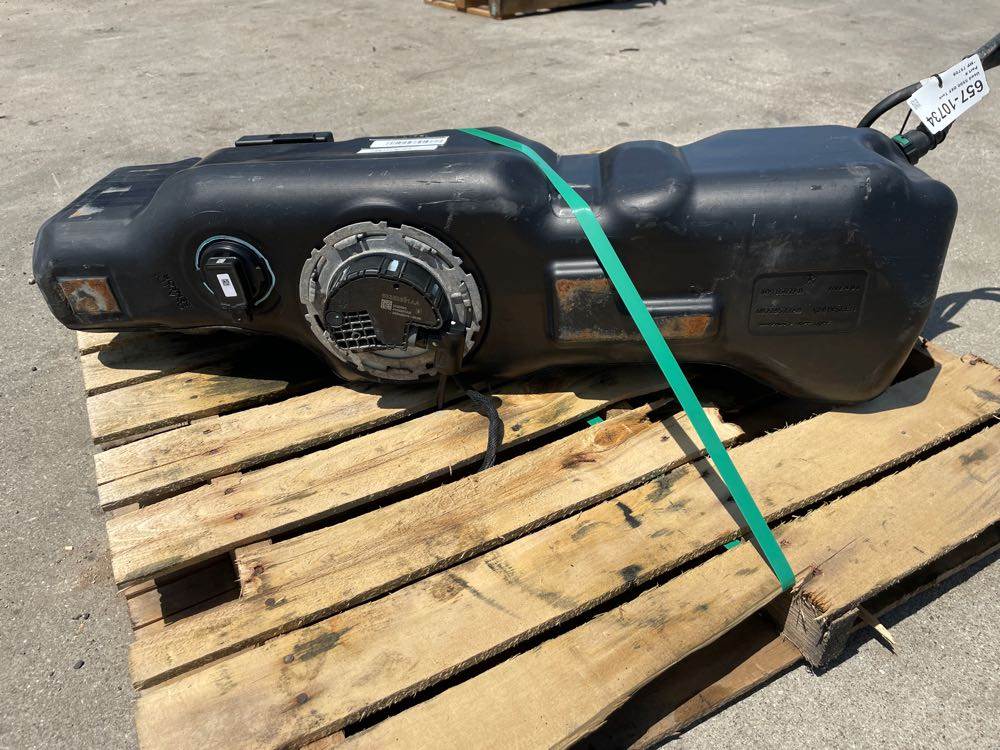 2019 Used Dodge 5500 DEF Tank For Sale | Dorr, MI | 657-10734 ...