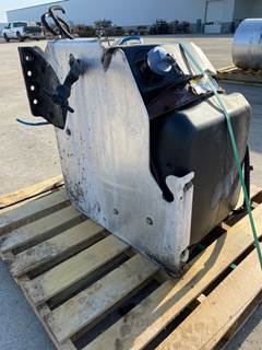 2015 Used Western Star 4900 DEF Tank For Sale | Dorr, MI | A0430818005 ...