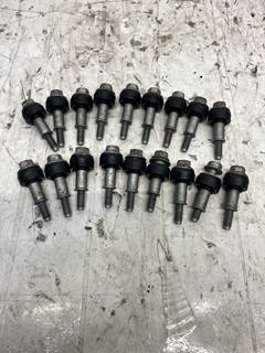 2019 Used Detroit Diesel DD15 Set of 18 Collar Bolts (Oil Pan) For Sale ...