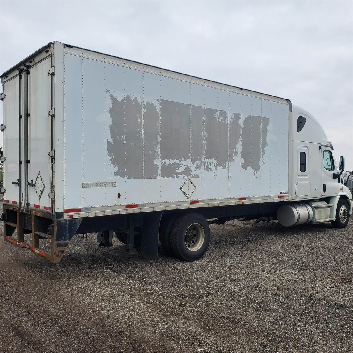 2012 Freightliner Cascadia 113 Single Axle Expeditor / Hot Shot Truck ...