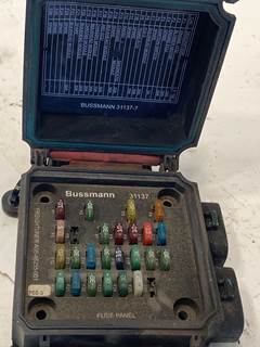 2007 Used Freightliner Business Class M2 Fuse Panel For Sale | Dorr, MI ...