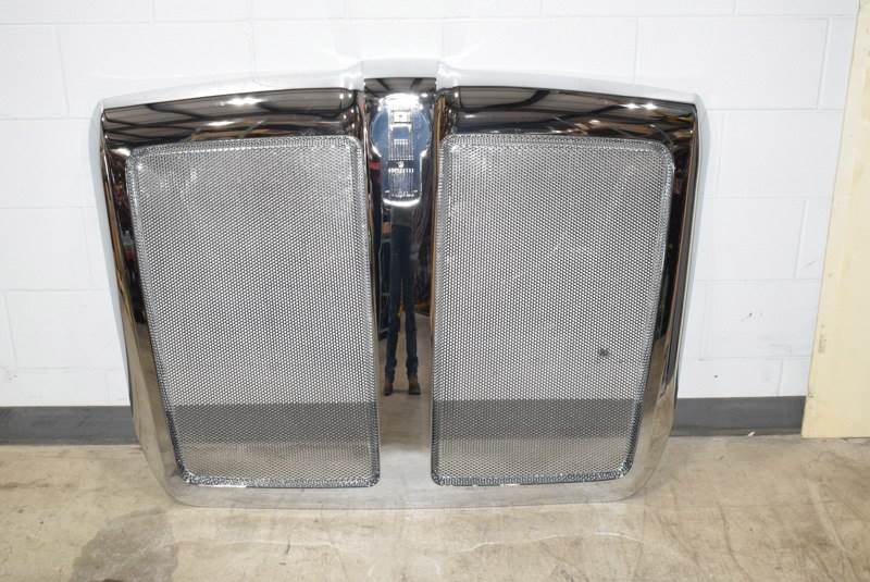 New Aftermarket Kenworth T680 Grille w/Bug Screen For Sale | Dorr, MI ...