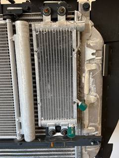 NTO International WorkStar 7300 Radiator Cooling Pack w/ Fan Shroud ...