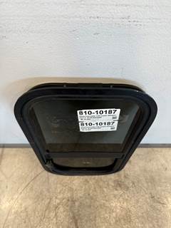 2019 Used Freightliner Cascadia 126 Lower Sleeper Window For Sale ...