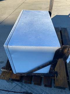 2005 Used Kenworth T800 Tool Box, Frame Mounted For Sale | Dorr, MI ...