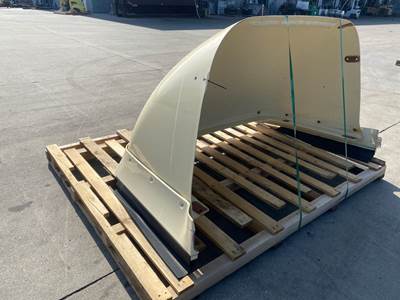 2014 Used Freightliner Cascadia Day Cab Wind Deflector For Sale | Dorr ...
