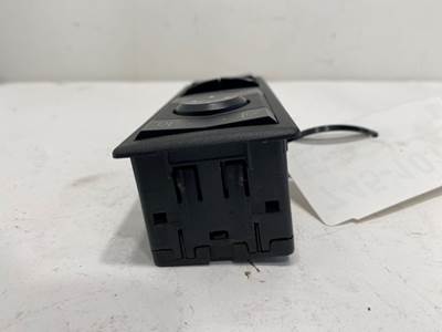 2023 Used Freightliner Cascadia LH Power Window Switch For Sale | Dorr ...