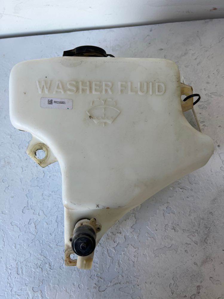 2015 Used Kenworth T880 Washer Solvent Reservoir w/ Cap, Fluid Pump For ...