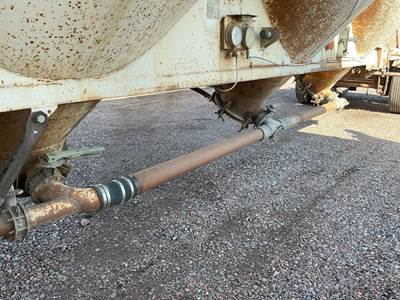 1979 Fruehauf 1100 CF Dry Bulk / Pneumatic Tank Trailer For Sale ...