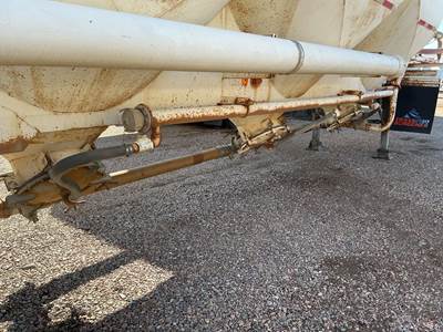 1979 Fruehauf 1100 CF Dry Bulk / Pneumatic Tank Trailer For Sale ...
