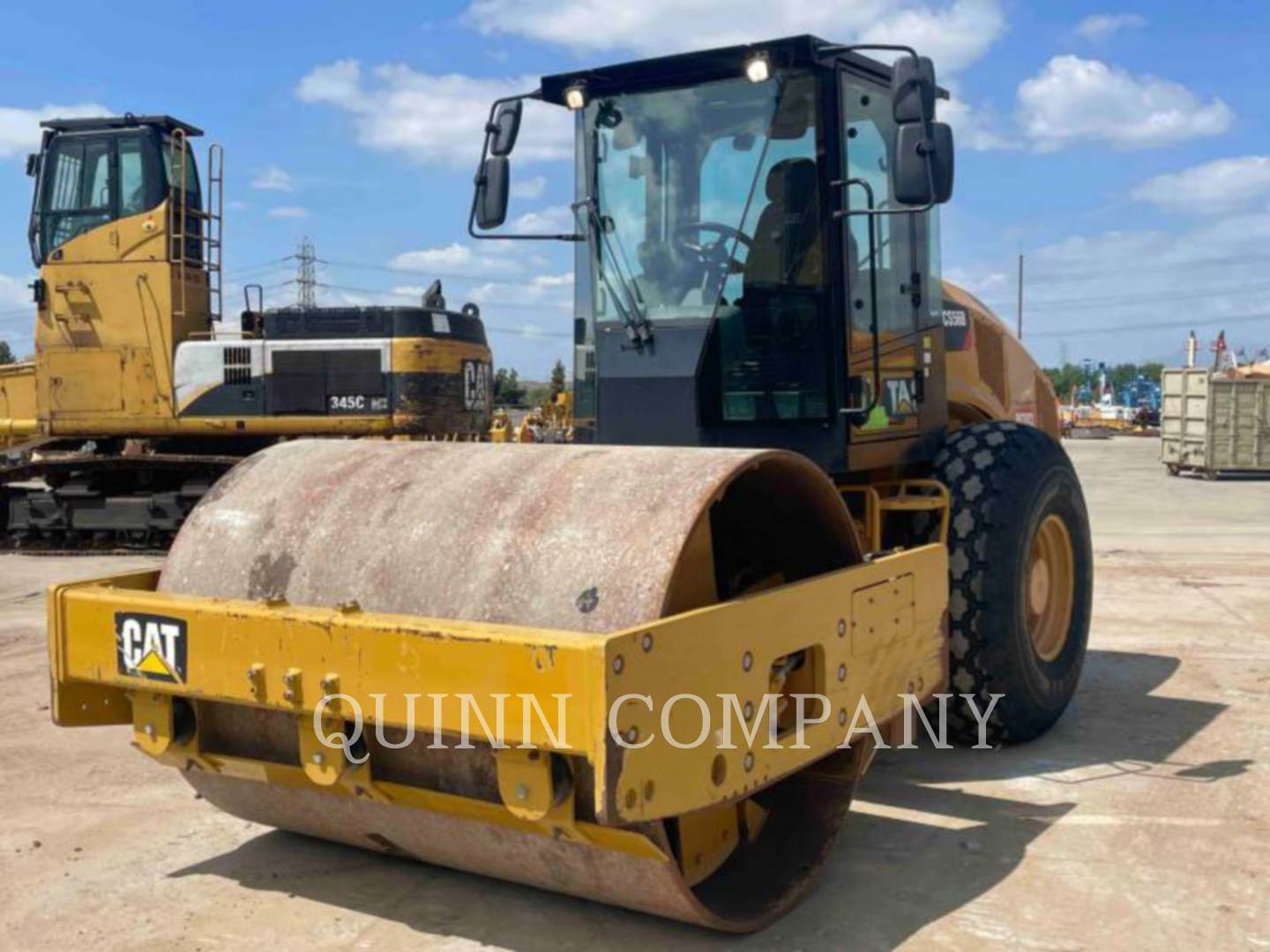 2019 Caterpillar CS56B Material Transfer Vehicle For Sale, 2,734 Hours ...