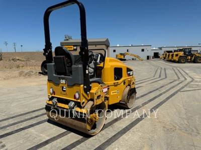 2018 Caterpillar CB24B Tandem Vibratory Roller Compactor For Sale, 750 ...