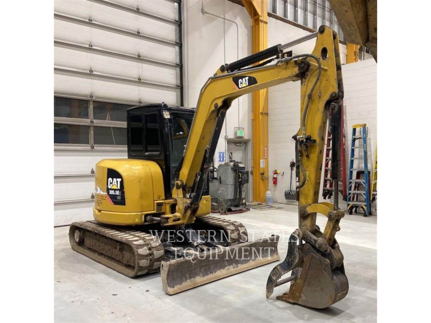 2015 Caterpillar 305.5E2 Mini Hydraulic Excavator For Sale, 2,920 Hours ...