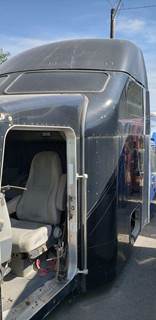2006 Kenworth T600 Cab Assembly for a Kenworth T6 Series For Sale ...