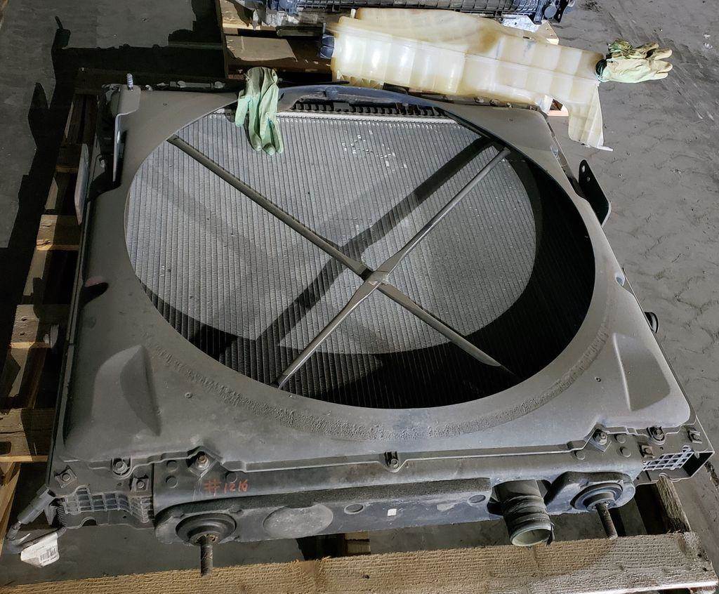 2016 Kenworth T680 Radiator For Sale | Spokane Valley, WA | 14726 ...