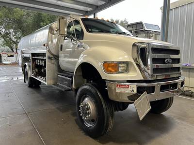 2012 Ford F-750 XLT 2800 Gallon Gasoline / Fuel Truck - Cummins 260HP ...