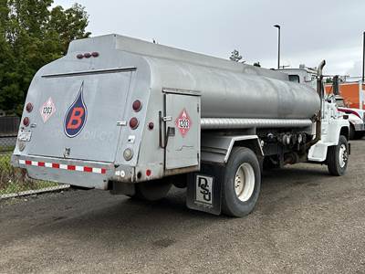 1990 Ford L8000 2500 Gallon Gasoline / Fuel Truck - 210HP, 10 Speed ...