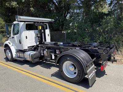 2019 Freightliner M2 106 Single Axle Hooklift Truck - Cummins, 220HP ...