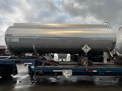 1999 Beall 4500 Gallon Single Compartment Aluminum Truck Tank, Model ...