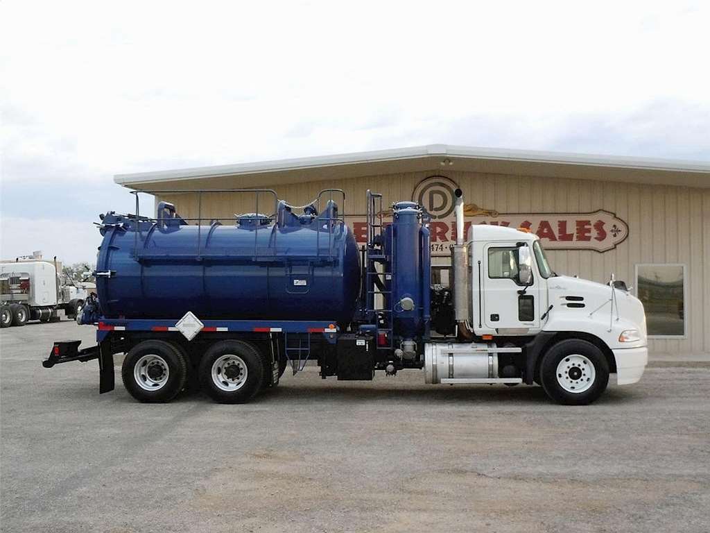 2016 Mack VISION CXN613 Vacuum Tank Truck For Sale | Abilene, TX ...