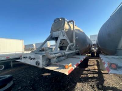 2015 Retesa 1040 CF Dry Bulk / Pneumatic Tank Trailer For Sale ...