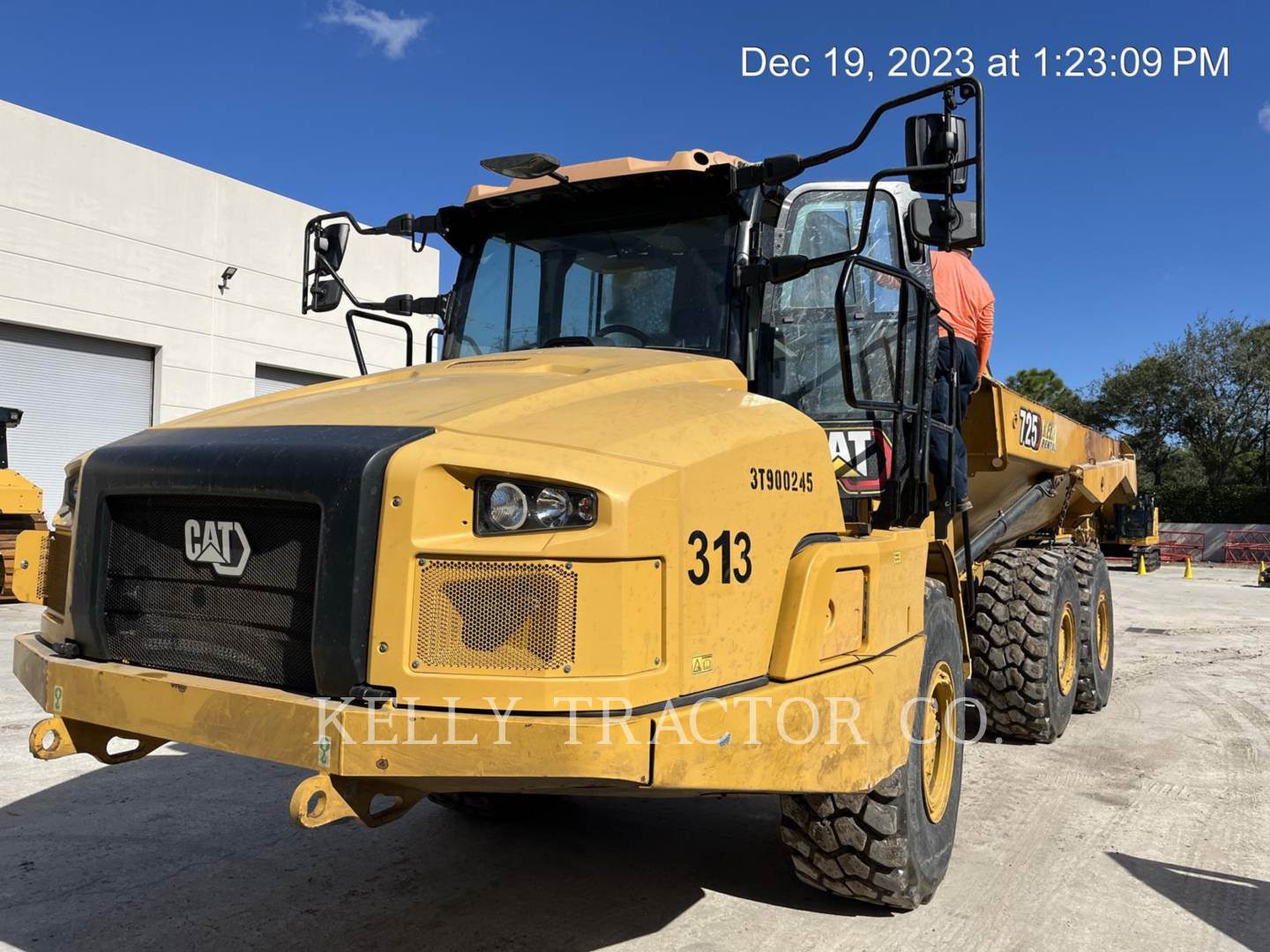 2021 Caterpillar 725 Articulated Truck For Sale, 4,799 Hours | Orlando ...