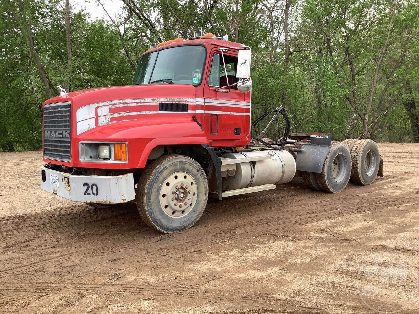 1990 Mack CH613 Day Cab Truck For Sale | New Ulm, MN | 342067 ...