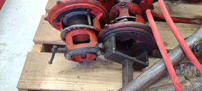 Ridgid Electric Pipe Threader W/Dies, Tri-Pod Stand For Sale | Caldwell ...