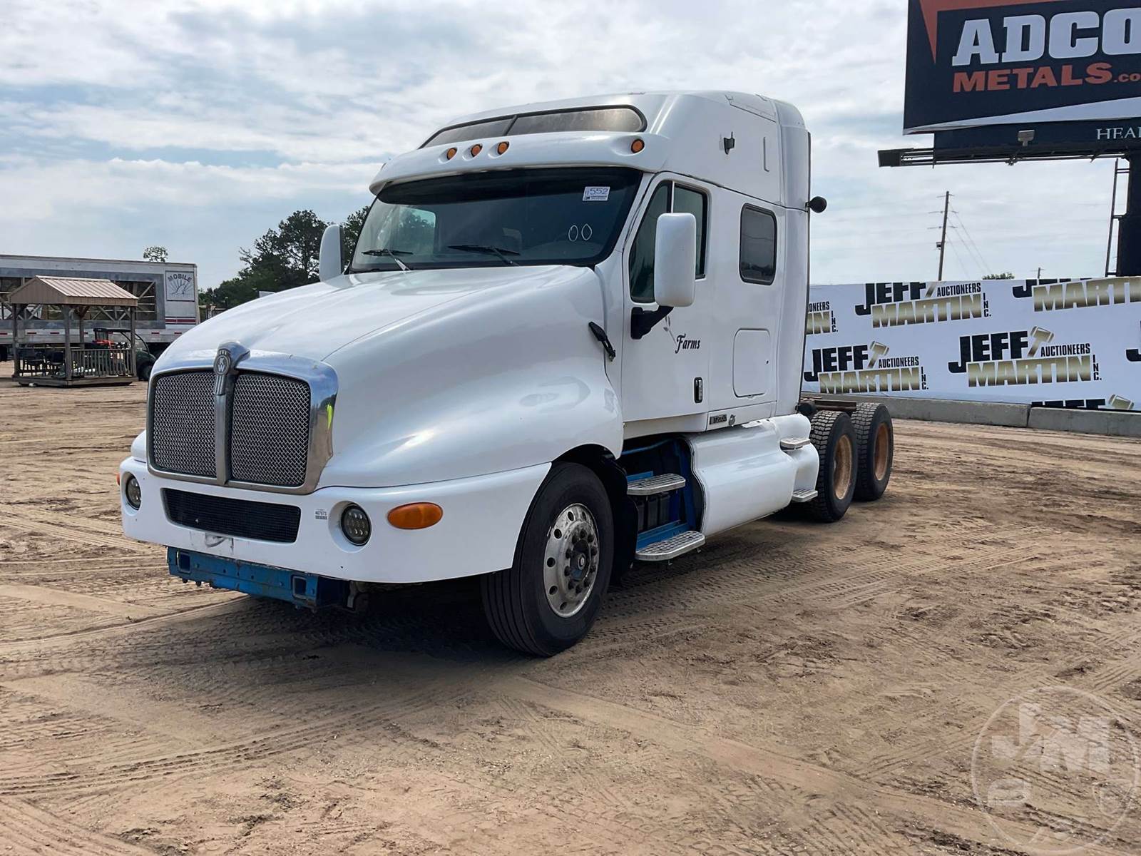 Kenworth T2000 Sleeper Semi Truck For Sale | Brooklyn, MS | 467873 | MyLittleSalesman.com