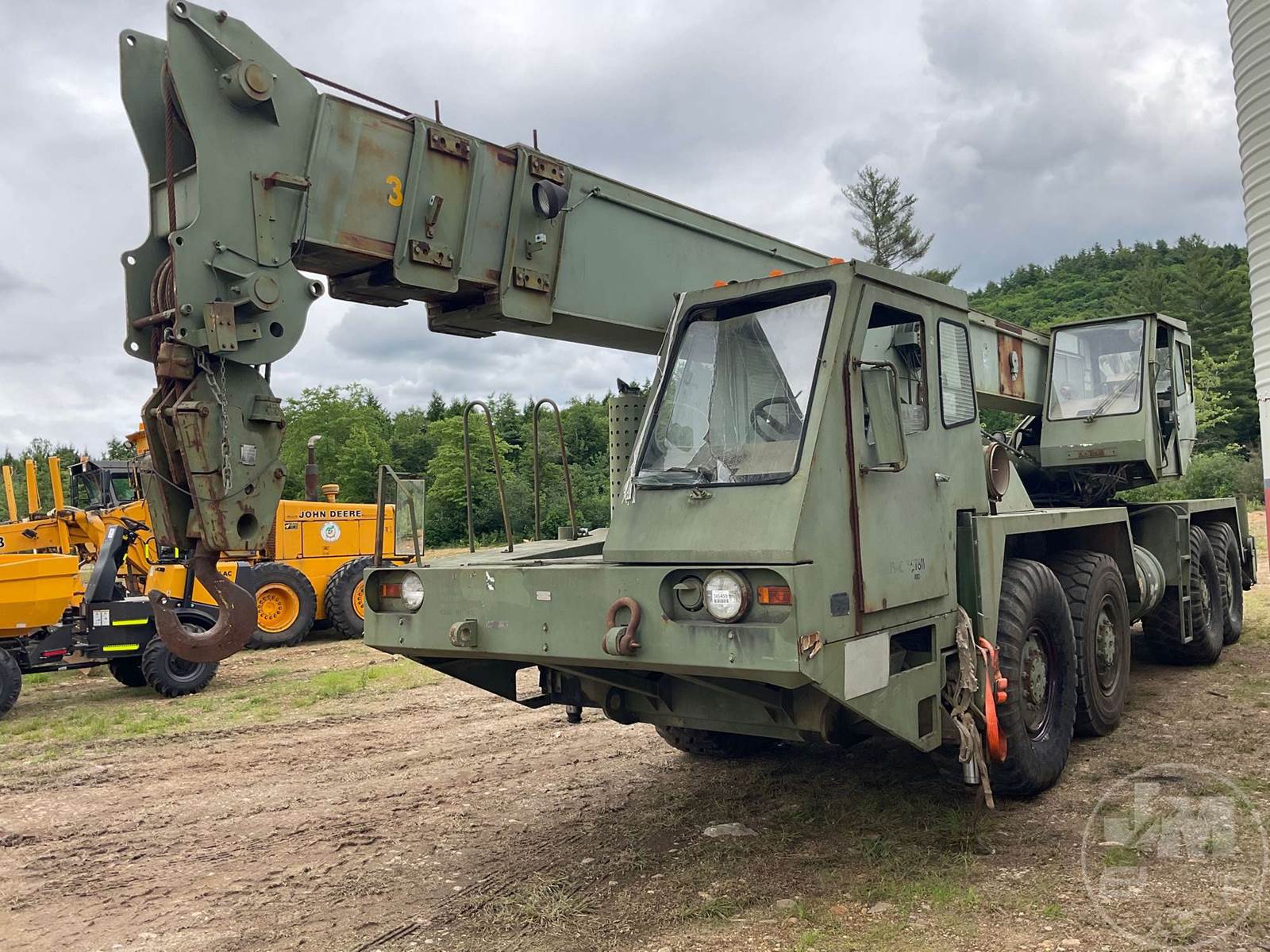 1989 HSHMC-25 MILITARY Truck-Mounted Boom / Crane For Sale | Brooklyn ...