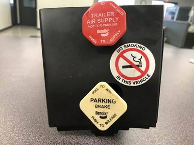 2012 Volvo BRAKE VALVE Dash Panel for a Volvo VNL For Sale | Scranton ...